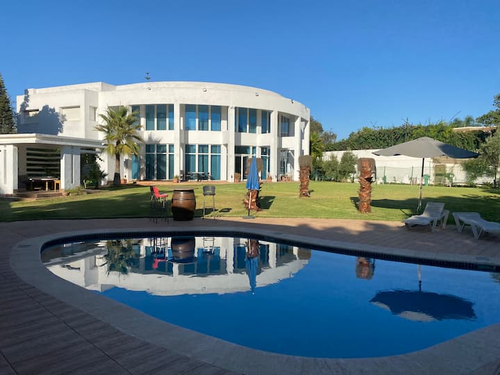 Maison D'hôte Exceptionnelle En Plein Souissi. - Rabat