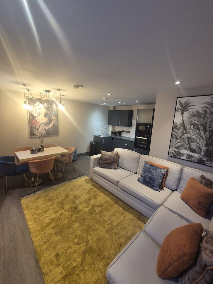 1 Bedroom Duplex Apartment- Sleeps 6 - Liverpool