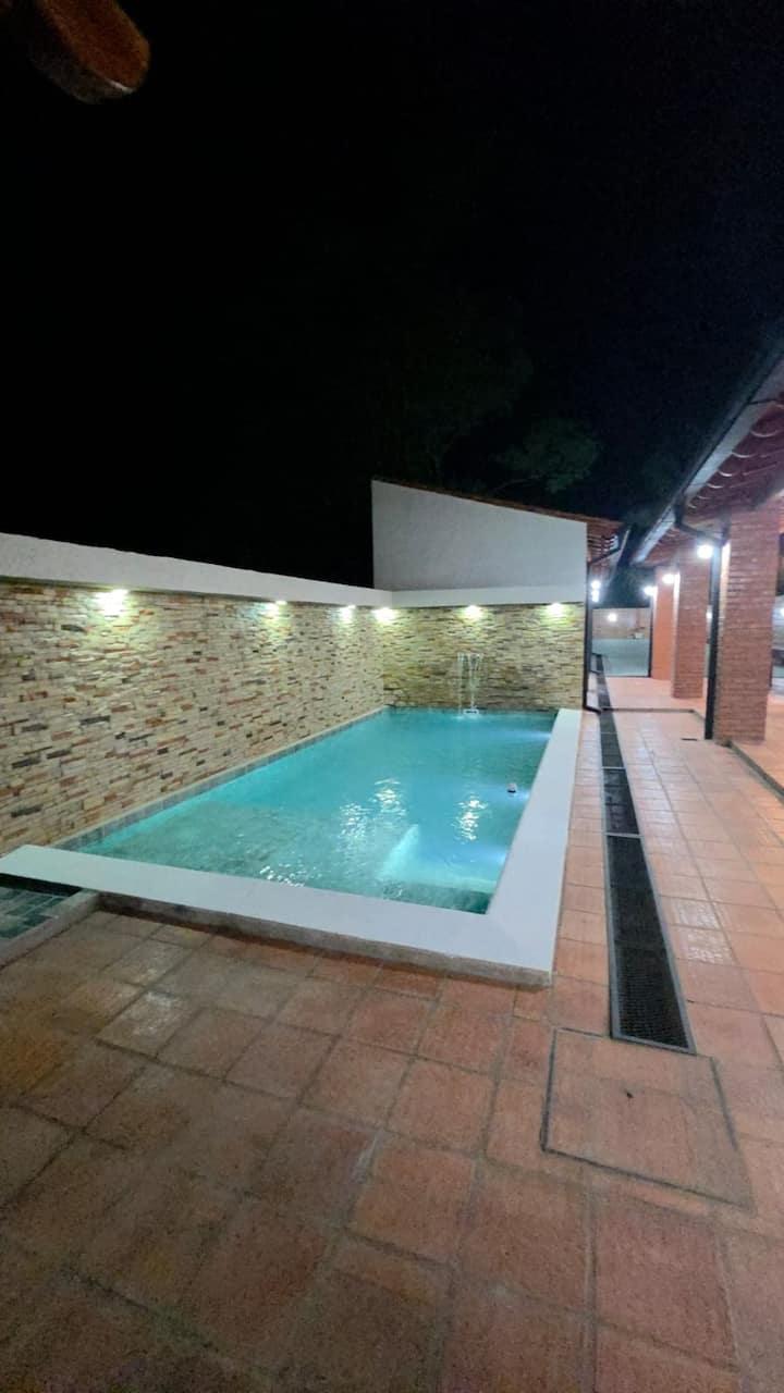 Casa Quinta Elena - Capiatá