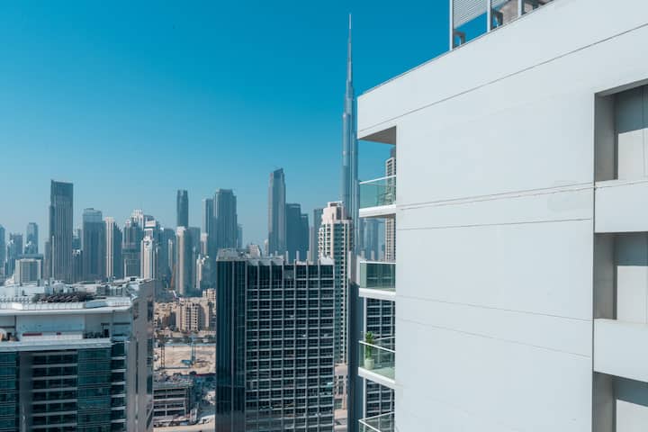 Keyrock | Reva Residences 1br | Burj Khalifa View - Dubai