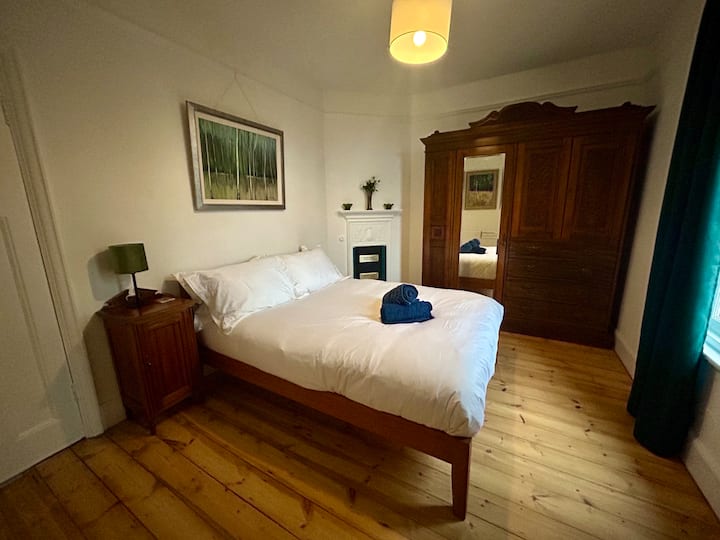 Spacious West Wimbledon Family House Dpr - Chessington World of Adventures Resort