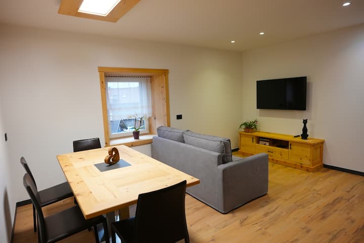 Da Nonna Giuliana Un Connubio Di Antico E Moderno - Predazzo