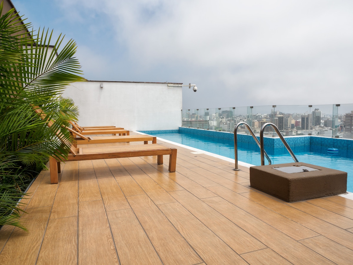 Stylish 2BR Home in Miraflores | Pool, Gym & More - Flats for Rent in ...