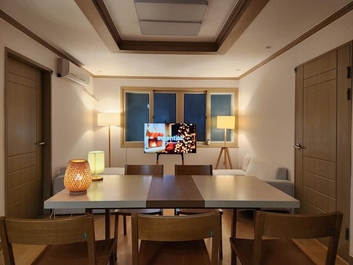 부산역 도보10분 침실3 침대 4개, 8명도 넓고 편하게 쉴 수 있는 집(최대10인) - Busan