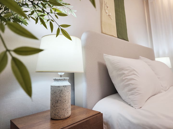 [오픈할인] 한국적인 온기 담은 하우스/서울역/남산/명동/이태원/홍대/정류장도보5분/짐보관 - Seoul