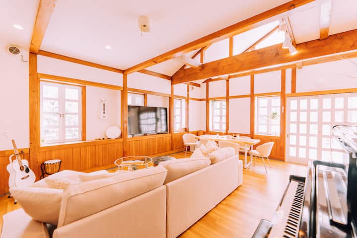 One Hakuba Village Whitegrove Hibiki Chalet - Hakuba