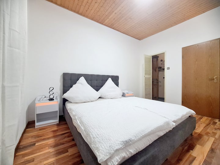 Moderne Wohnung Nähe Bahnhof Mit Schönem Garten - Rodalben