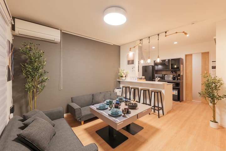 博多まで電車7分、天神まで徒歩10分＆福岡空港まで15分！最寄り駅から徒歩8分の好立地新装マンション - 福岡市