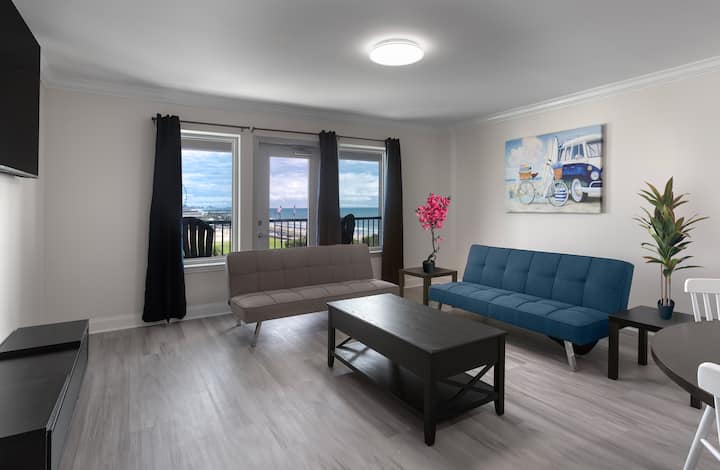Winter Rental Mb Boardwalk, Dining & Fun Nearby - Myrtle Beach, SC