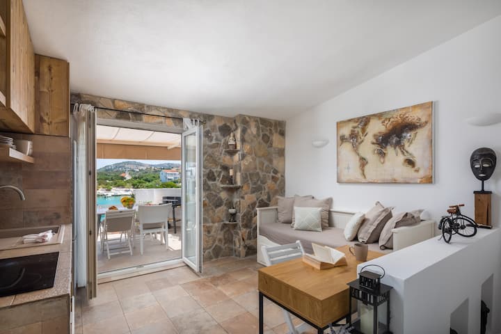 Apartment Victoria W/ Sea View In Rogoznica - Rogoznica