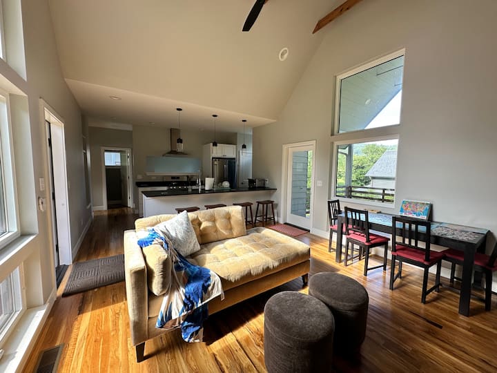 Heron Haus - Asheville, NC