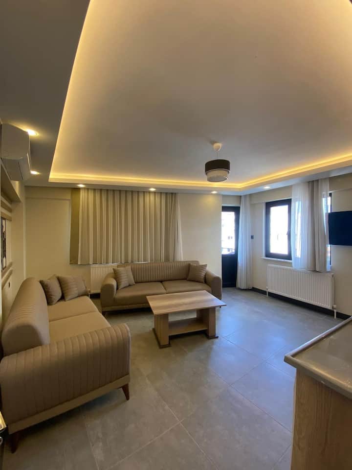 Mudanyada Denize Karşı Huzır - Mudanya