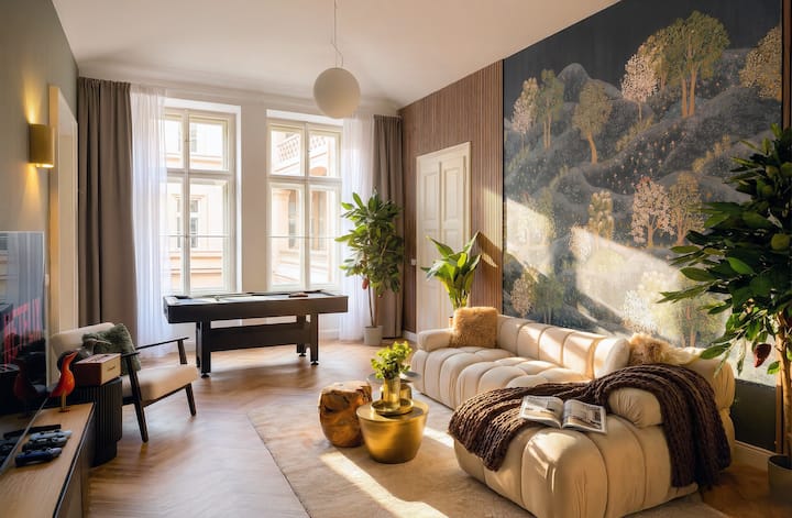 4br Soho Suites Old Town | Ps5 & Billiards | #B305 - Praga