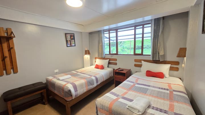 Doble, Céntrico, Desayuno Incluido - Aguas Calientes