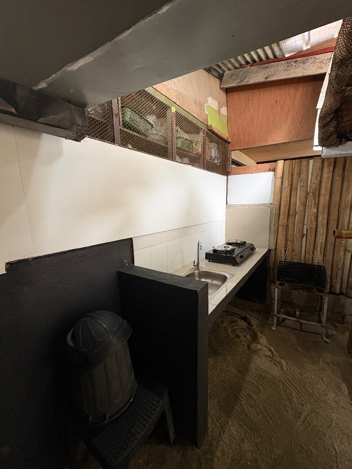 Laiya Guesthouse 8pax-2 Rooms - Laiya