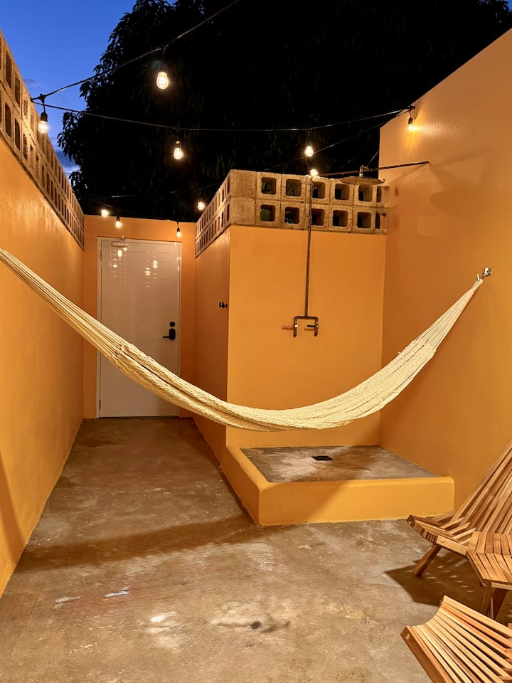 Goya Suite — Mango Villas By Staypr - Levittown