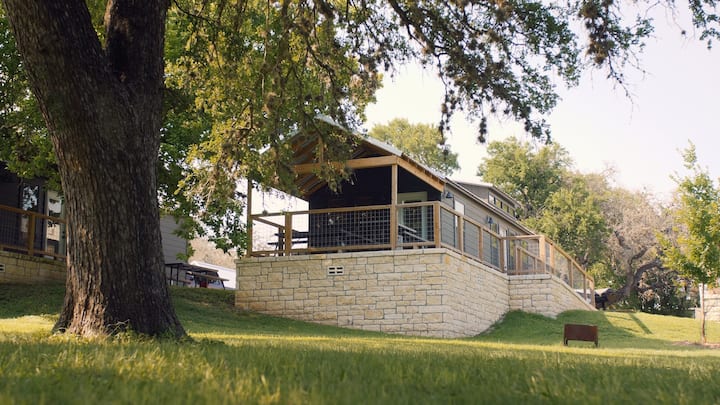 Boo Boo Bungalow - Kerrville, TX