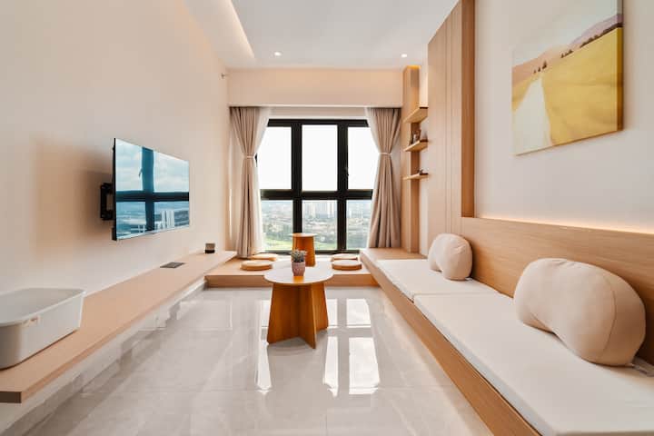 Agile Escape: Wake To Royal Golf Course Views - Kuala Lumpur