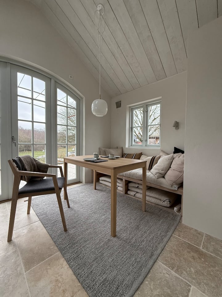 Form, Ljus Och Stillhet På ÖSterlen - Simrishamn