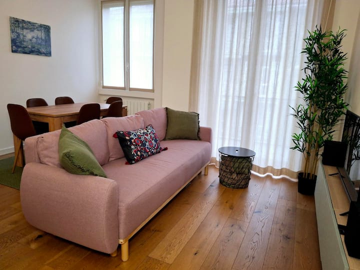 Bright Modern Apartment For 6 Guests With Parking - Bergamo