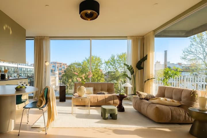 Modern Riverside Retreat Grünerløkka With Balcony - Oslo