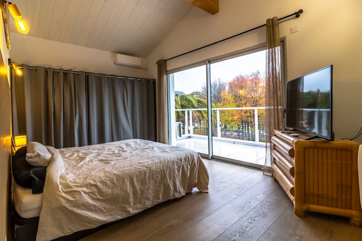 Chambre Avec Balcon Et Salle De Bain Privative - Hendaye