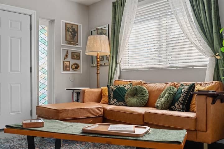 Wheeler Wildflower-midtown Retreat - Reno, NV