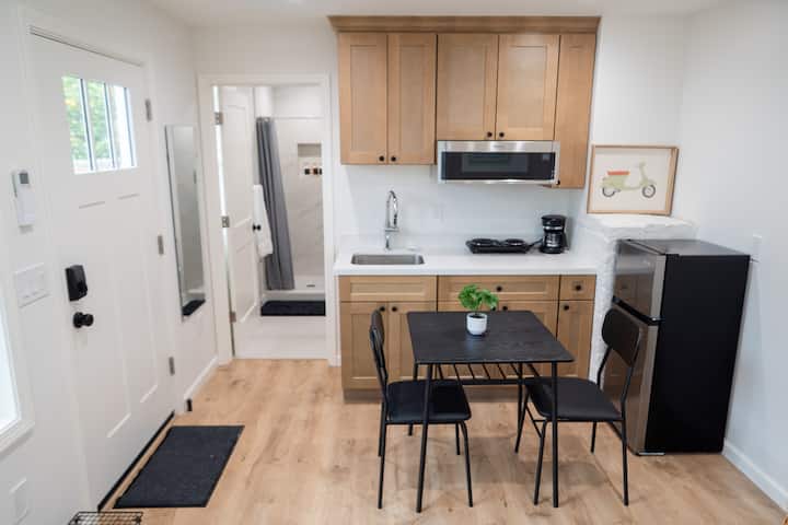 Brand-new Furnished Studio Adu For Mid-term Stays - San Mateo