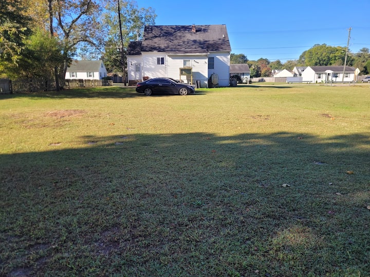 Enjoy This 1 Bedroom For A Peaceful Stay - Salisbury, MD