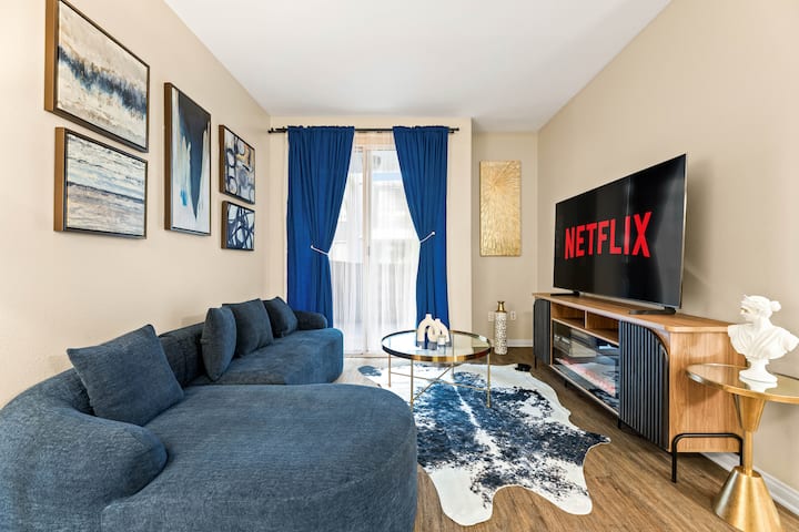 Prime 2bd-2ba Marina Del Rey • Free Parking & Pool - Marina Del Rey, CA