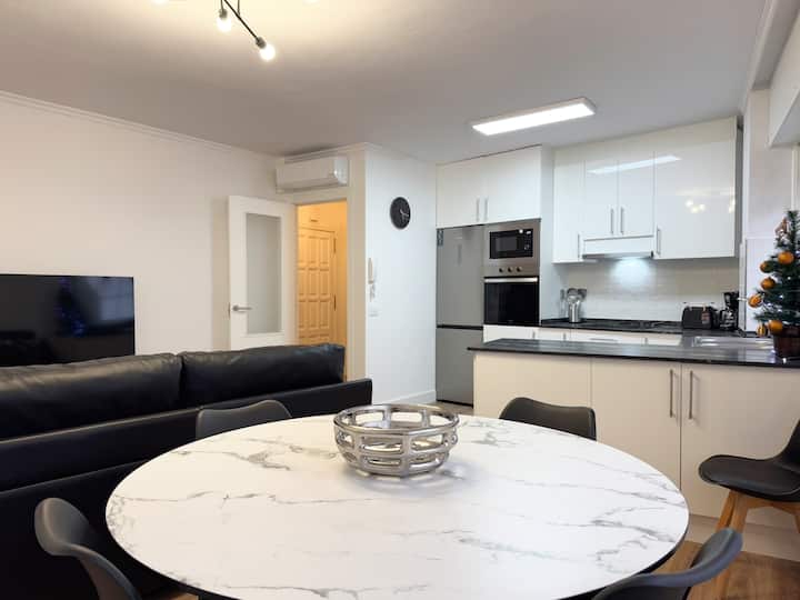 Totalmente Reformado En El Centro De Vigo - ビーゴ