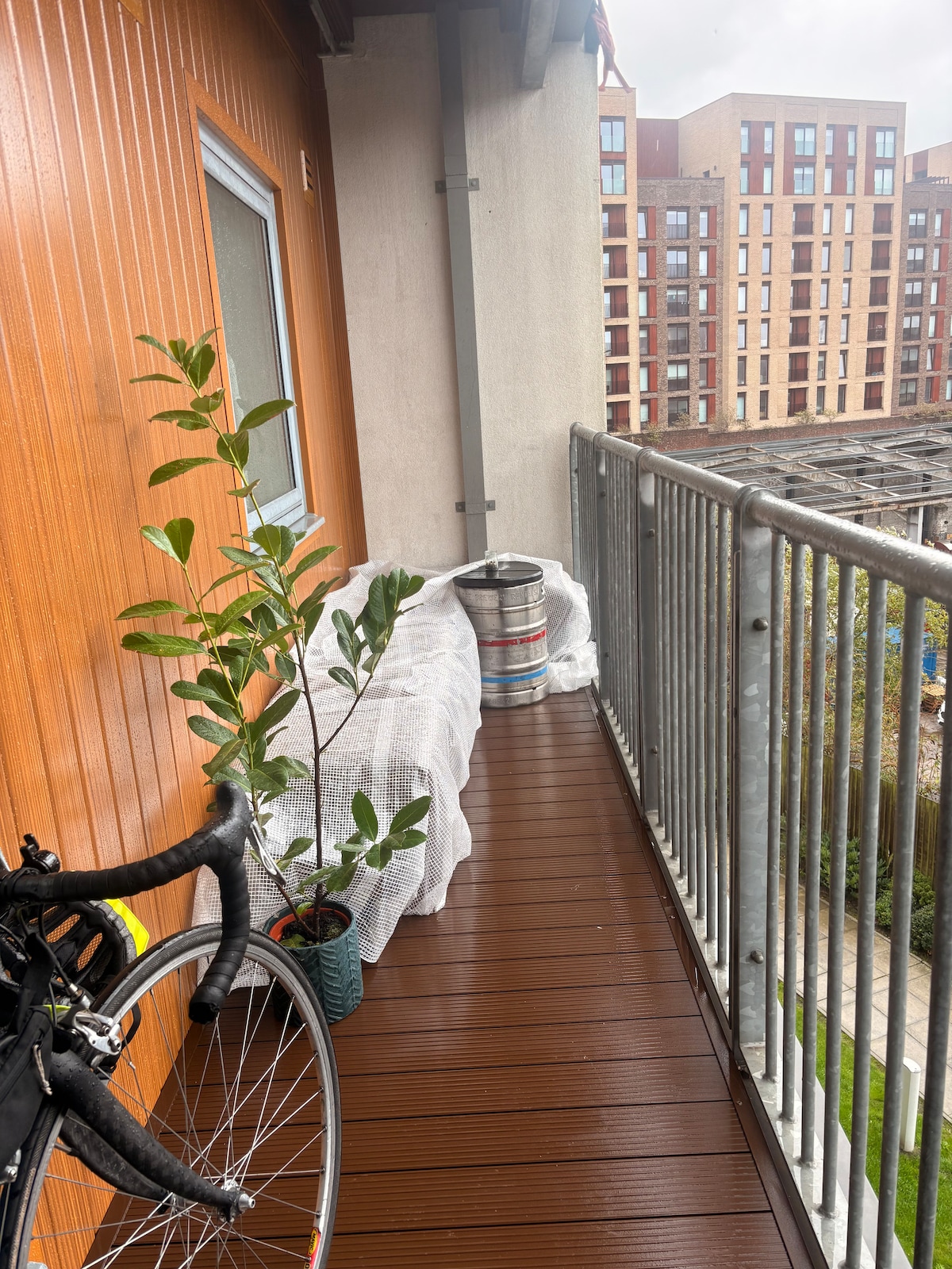 Lovely modern self-contained apartment - Flats for Rent in Merseyside ...