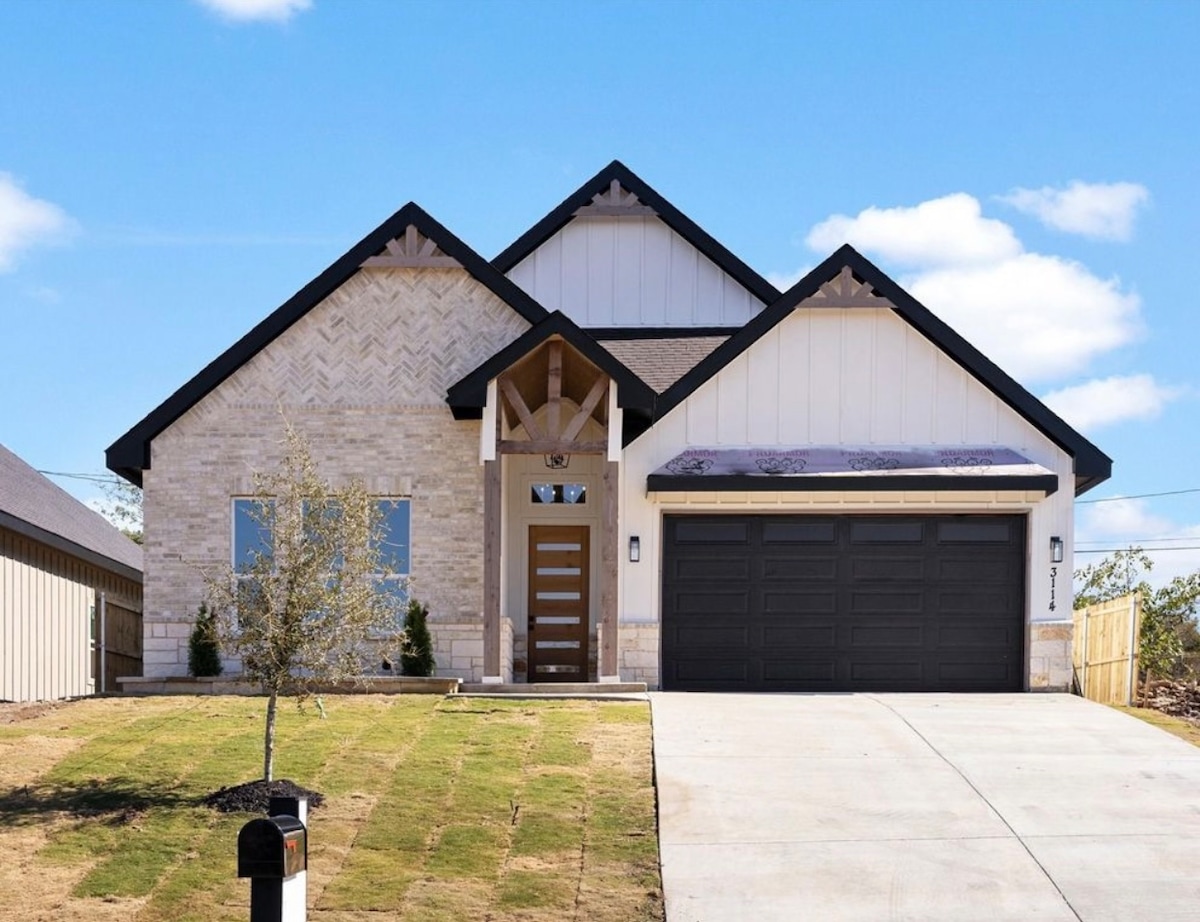 Alojamiento en Fort Worth • Jacuzzi • Mesa de billar • Corrales - Casas ...