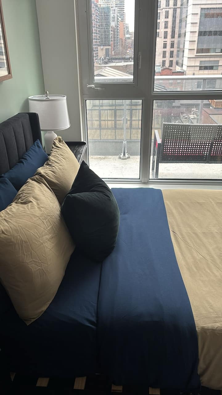 Modern Group Condo! - Port Hope