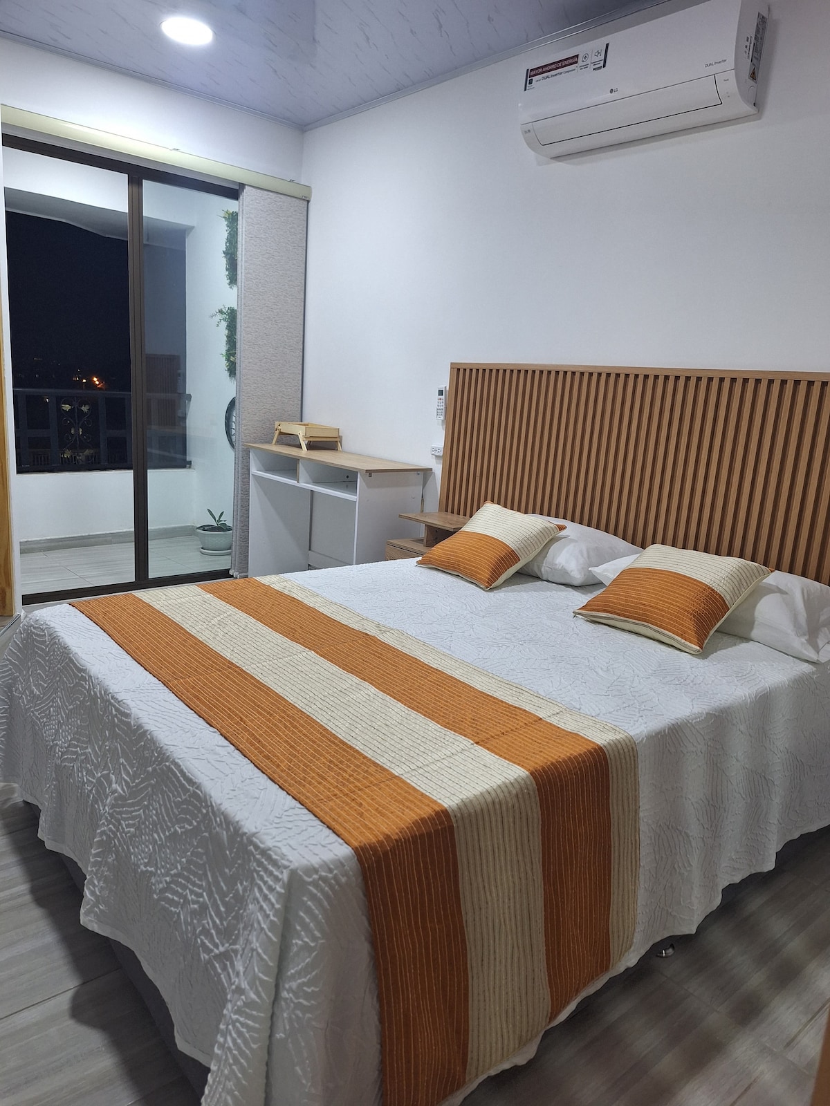 Spektakuläre Aptaestudio, zentrale Lage - Wohnungen zur Miete in ...