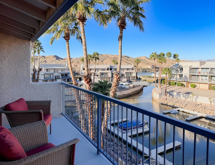 Riverfront Condo W/ Heated Pool & Spa - Dogs Ok - Bullhead City, AZ