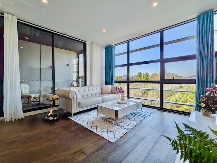 Urban Bliss Retreat - Views | Parking | Ease - Surry Hills