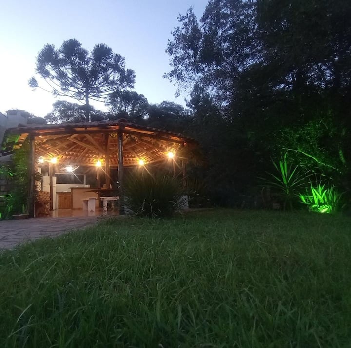 Quiosque Recreativo Com Piscina E áRea De Camping! - 