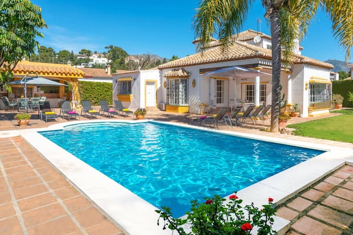 Espectacular Villa Con Piscina En La Sierrezuela - Fuengirola