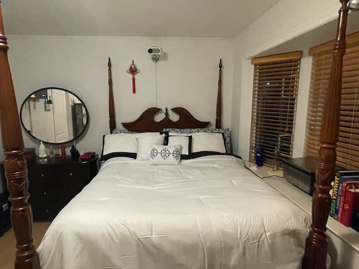 Bright Master Suite W/ensuite ·Safe Burnaby Area - Burnaby