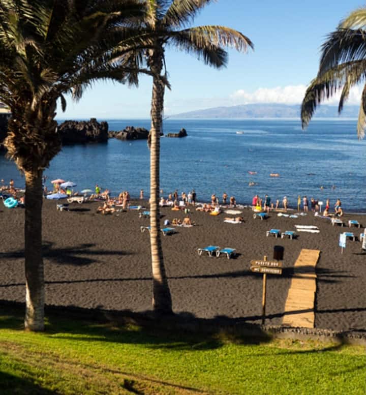 Tenerife, Playa La Arena, 
Casa Mila - Santiago del Teide