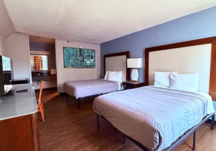 Modern Double Room - Cartersville, GA