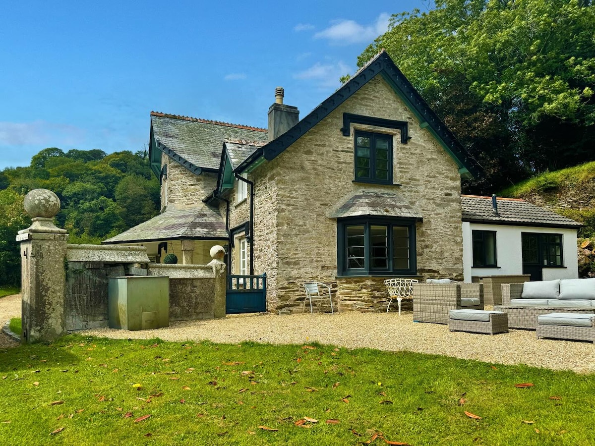Steppes Lodge - Maisons à louer à Sandplace, Angleterre, Royaume-Uni ...
