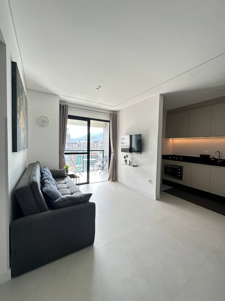 2 Quartos Com Suíte • Vaga • 800m Do Mar, 17 Andar - Itapema