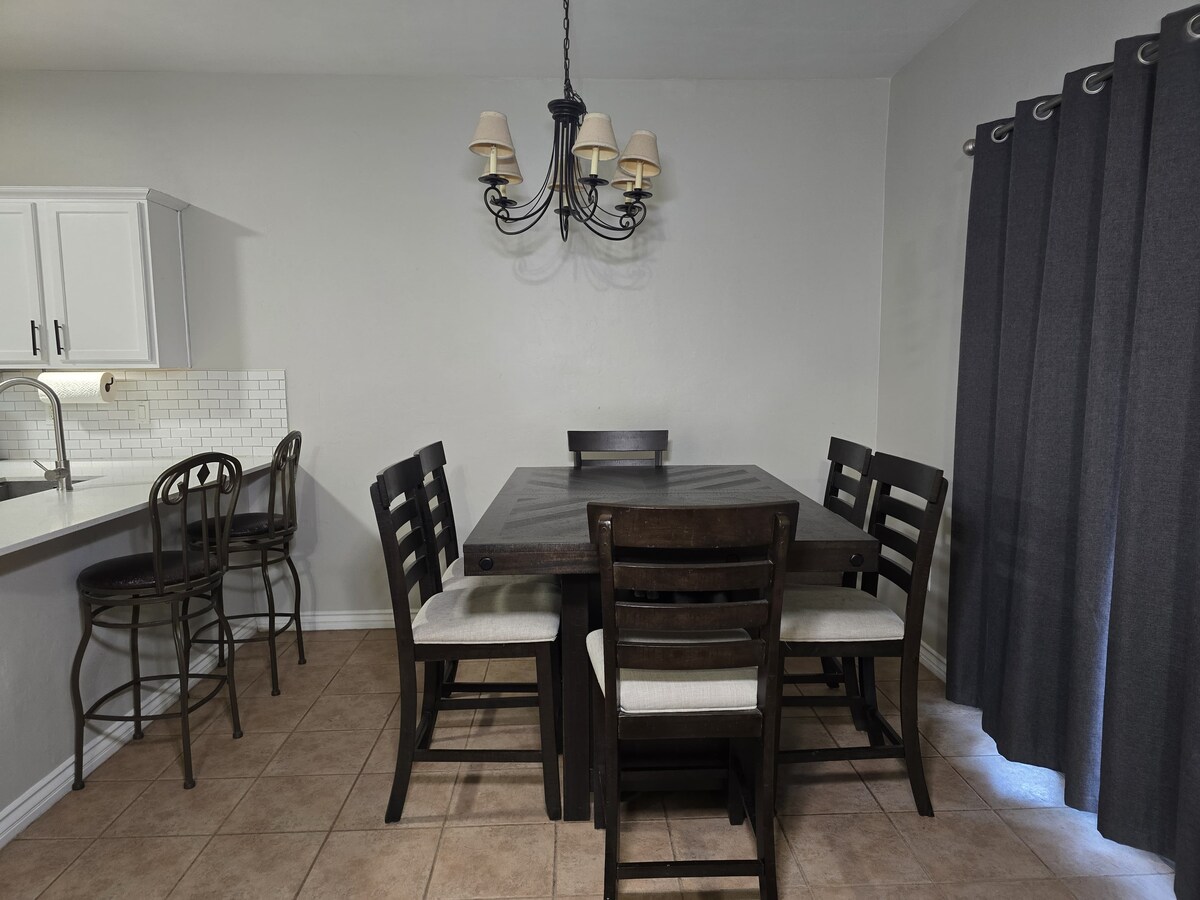 Gem Show Home, 4BR Near Palo Verde & Ajo - Häuser zur Miete in Tucson ...