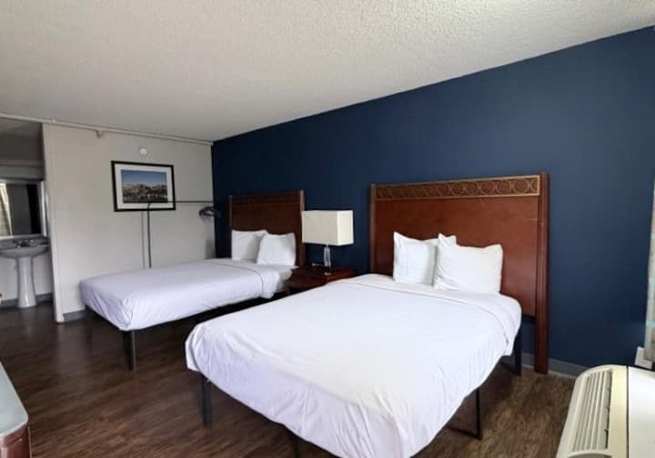 Double Efficiency Kitchenette Room - Cartersville, GA