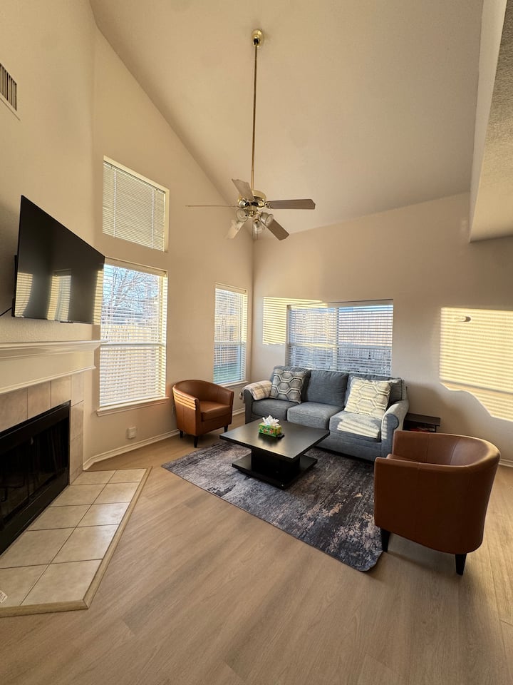 Enfilar Lane: Cozy Retreat Close To Stadiums & Dfw - Arlington, TX