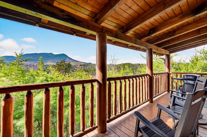 King Bed, Gated Resort, Scenic View, Pool, Hot Tub - United States