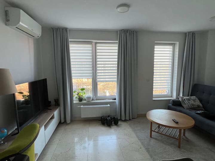 Modern Apartment Near City Center - Wrocław