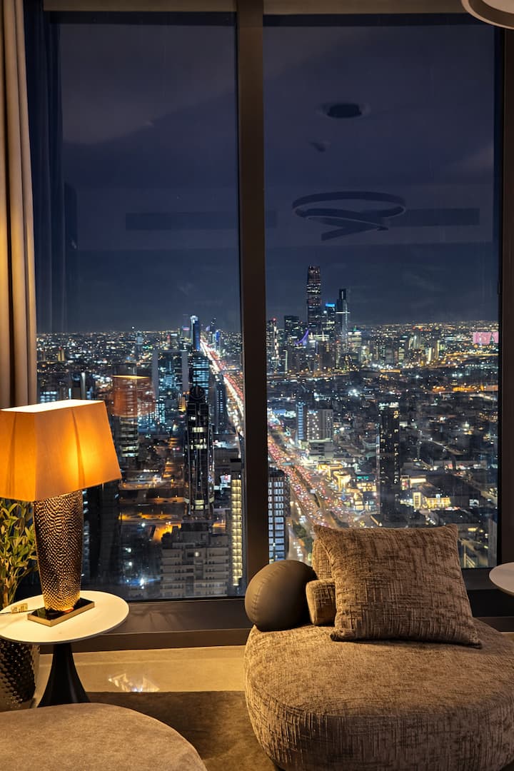 غرفتين وصاله فاخرة في برج مطله على ابراج المالية - Riyadh